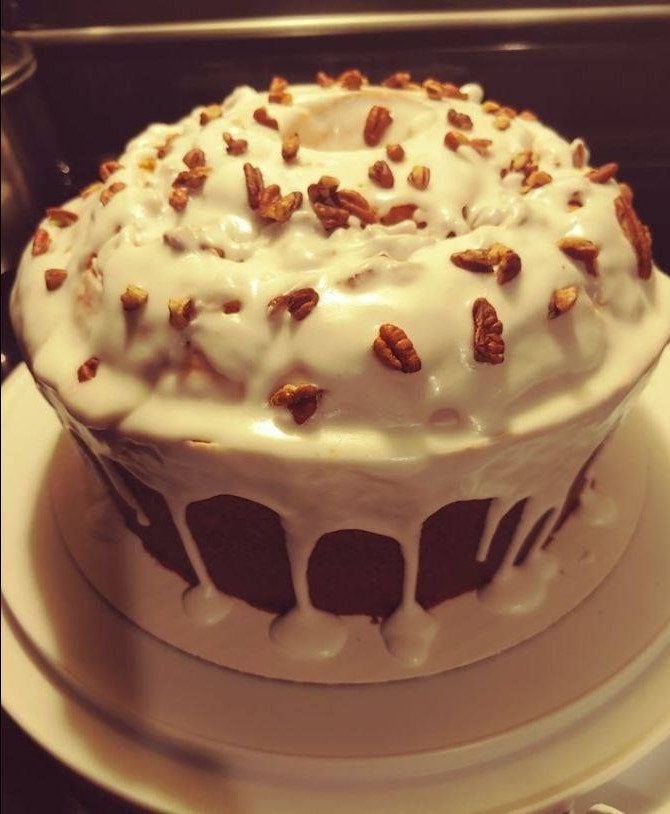 Butter rum walnut sponge cake - CYSSERO