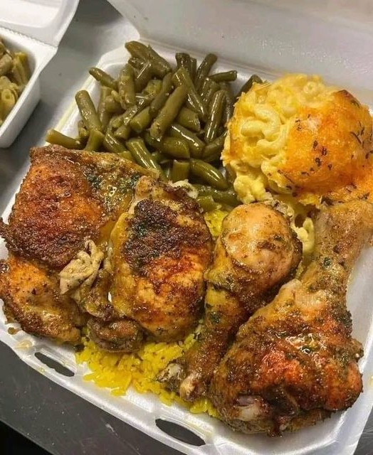 Carmen's Chicken and Cravy Recipe - CYSSERO