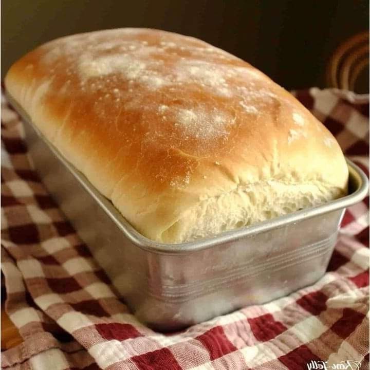 Classic Homemade White Bread - CYSSERO