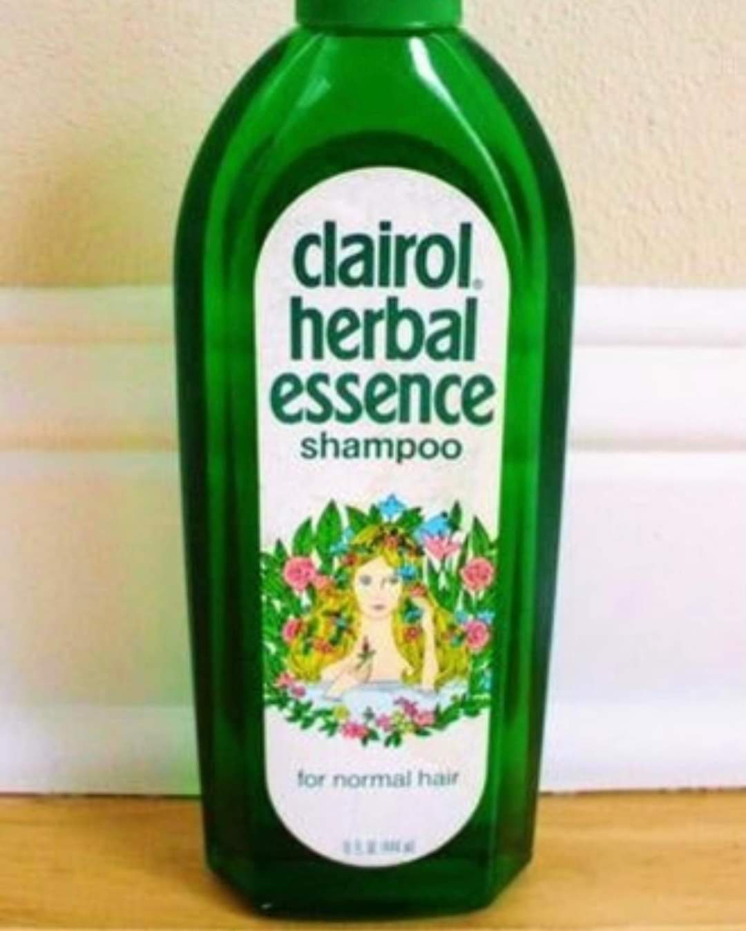 The Evolution of Herbal Essence A Look at Iconic Shampoo Branding - CYSSERO