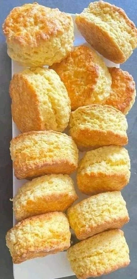 Classic Buttermilk Biscuits - CYSSERO