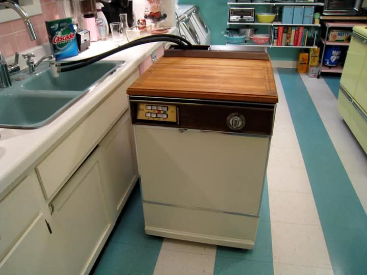 The Vintage Portable Dishwasher: A Glimpse into Kitchen Innovations of ...