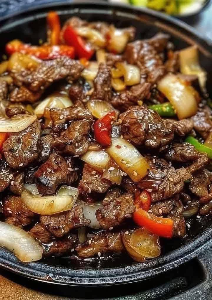 Sizzling Beef with Vegetables - CYSSERO