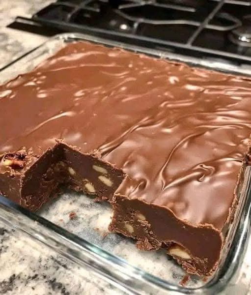 Decadent No-Bake Chocolate Fudge with Nuts - CYSSERO