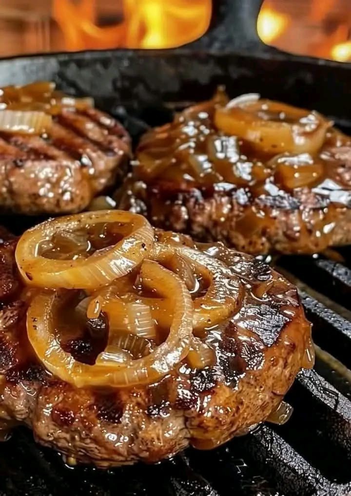 Grilled Beef Patties with Caramelized Onions - CYSSERO
