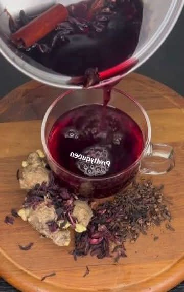 Spiced Hibiscus Ginger Tea - CYSSERO
