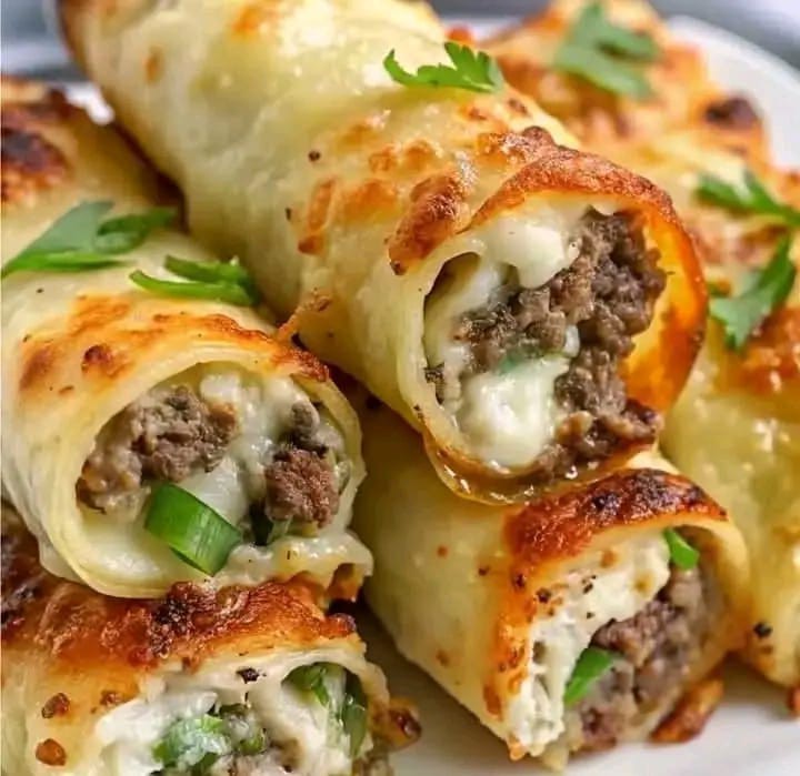 Cheesy Beef and Green Onion Baked Roll-Ups - CYSSERO