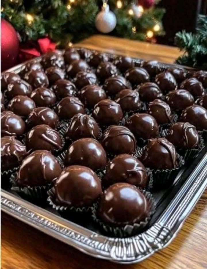 Homemade Chocolate Truffles – Rich, Velvety & Irresistible - CYSSERO