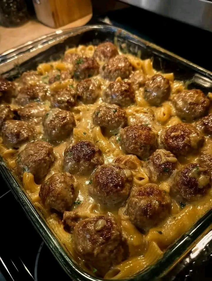 Creamy Meatball Pasta Bake - CYSSERO