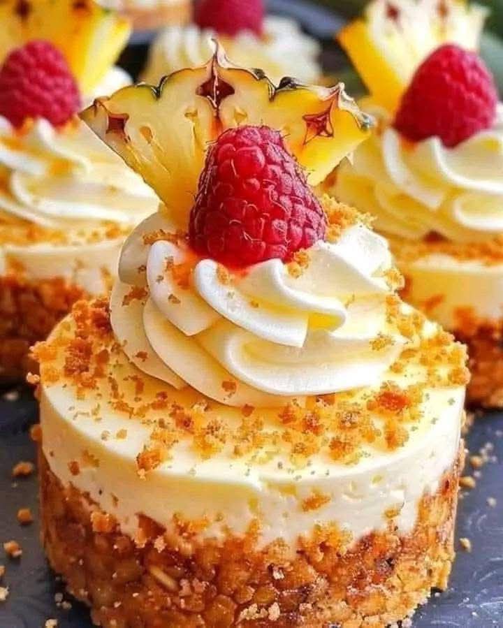 Mini Pineapple Cheesecakes - CYSSERO