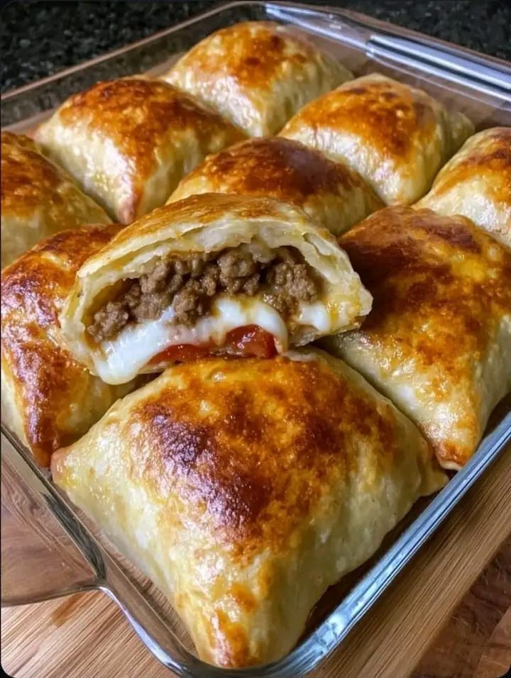 Cheesy Beef Stuffed Bread Pockets - CYSSERO