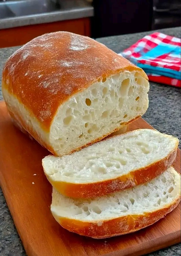 Classic Homemade White Bread Loaf - CYSSERO