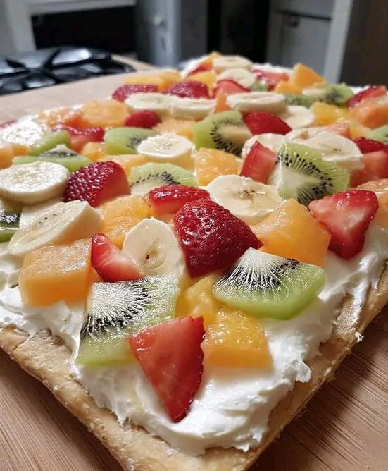 Colorful Fresh Fruit Dessert Pizza - CYSSERO