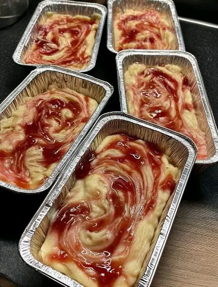 Strawberry Swirl Cheesecake Bread - CYSSERO