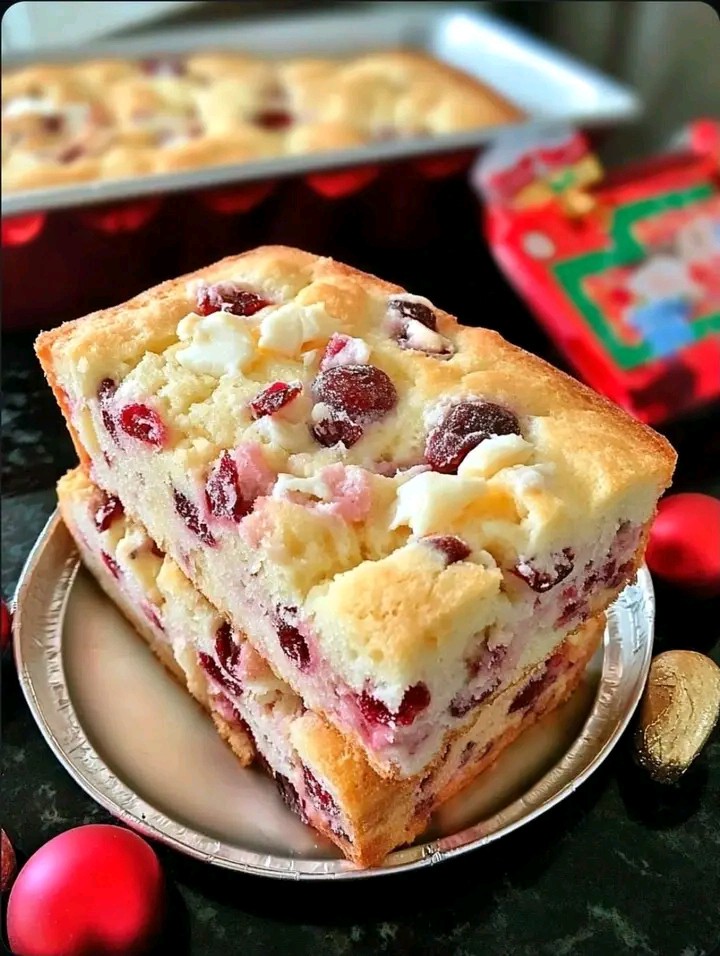 Cranberry White Chocolate Cake Bars - CYSSERO